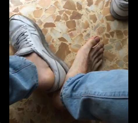 White Sneakers To Barefeet