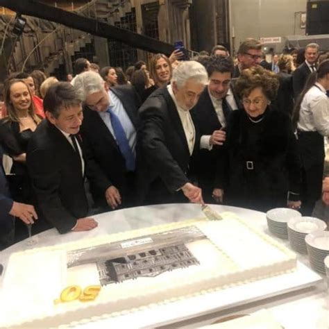 Domingo Gets 18 Minute Ovation At La Scala Slippedisc