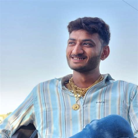 Kishan Varu Kishan Ayar • Threads Say More