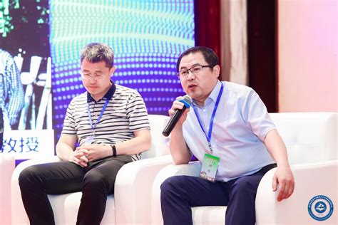 普开数据信创实训室建设方案亮相第6届全国高校大数据与人工智能教学研讨会 普开数据
