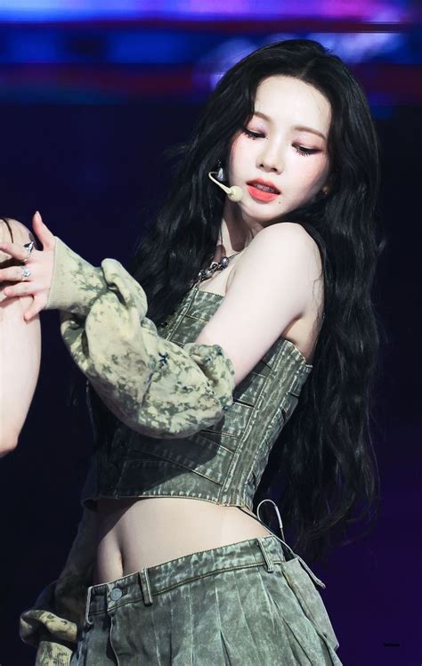 [잡담] 뭔가 카리나 스파이시 때 유독 더 말랐었던 거 같다 인스티즈 Instiz 연예 카테고리