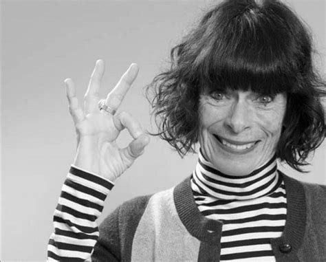 ჩარლი ჩაპლინის ქალიშვილი 76 წლისაა როგორ გამოიყურება მომღიმარი ჯერალდინა