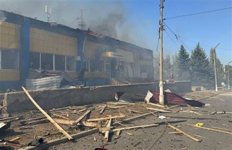 У Миколаївці Краматорського району внаслідок обстрілу поранено 3 людини фото