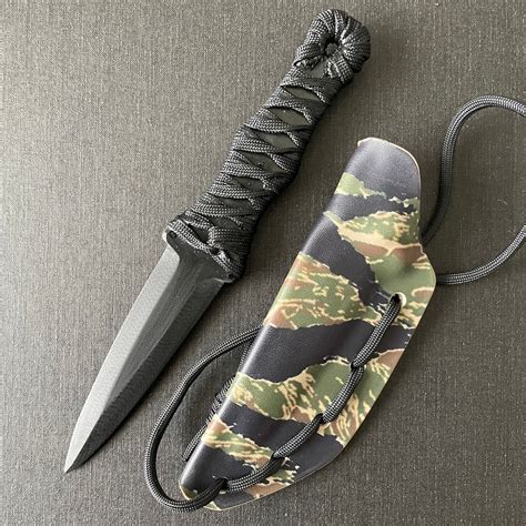 Hiketsu G10 Dagger Pitch Black Forge