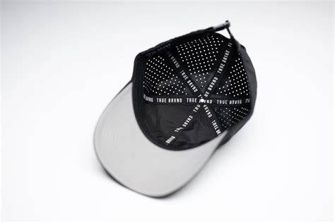 Performance Dad Hat Black True Brvnd