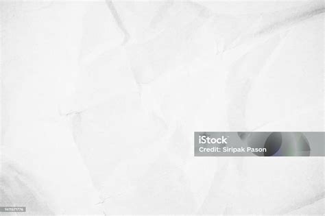 흰색 재활용 공예 종이 질감 배경 추상적인 회색 소재 오래된 빈티지 페이지가 신문 시트의 그런 지 비네트를 위해 구겨졌습니다 패턴 표면 거친 양피지 주름은 텍스트를위한 복사