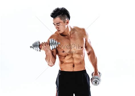 건장한 남자 아령 운동 사진 무료 다운로드 Lovepik