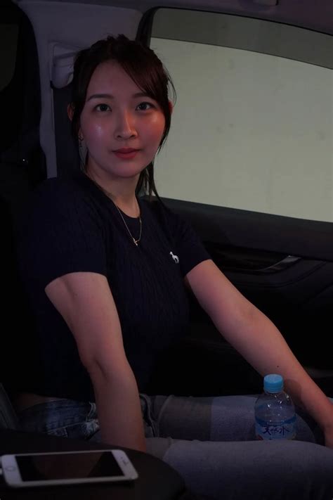 あけましておめでとう🫶 さすがに元旦の朝からシコしてる人は いないよね？ ️