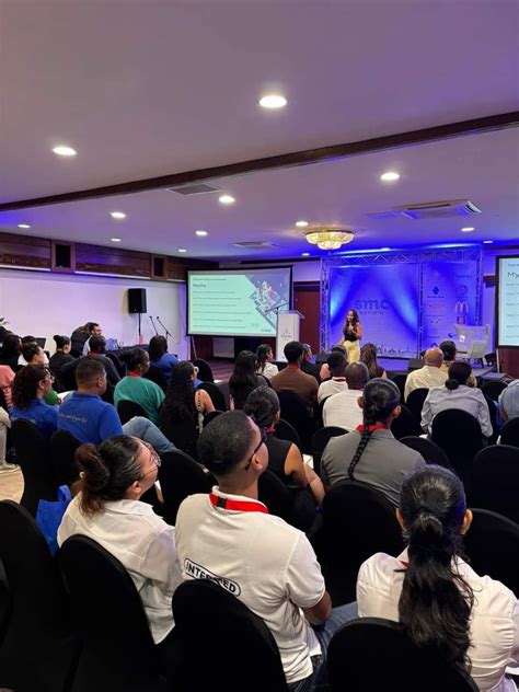 Smcs24 Virtualleadershipstrategies Gail Meyer