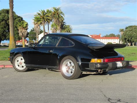 1985 Porsche 911 Carrera Coupe Black