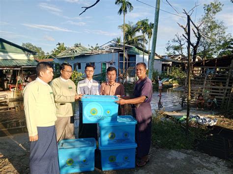 ရွှေပြည်သာမြို့နယ်၌ မိုးသည်းထန်စွာရွာသွန်းပြီး လေပြင်းတိုက်ခတ်မှုကြောင့် နေအိမ်ပျက်စီးသည့် အိမ