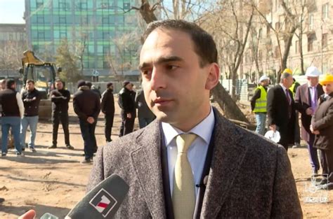 Armday Am Մեկնարկել են շուրջ 5000 քմ տարածք զբաղեցնող Մերգելյանի այգու բարեկարգման