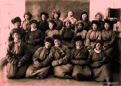 1924 он Монголын Эмэгтэйчүүдийн Холбоо байгуулагдсан түүх