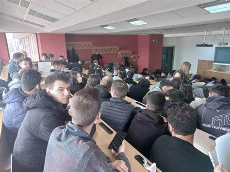 Număratul Pe Degete Este O Gimnastică A Minții A 12 A Ediție A
