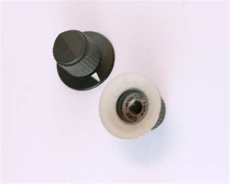 Ms91528 1o4b Raytheon Knob Plastic Skirted 2051000567