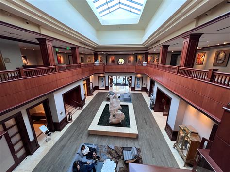 Meg Zany Curates Art Gallery At Four Seasons Westlake ⋆ Beverly Hills