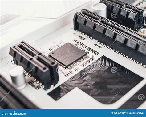 Computer Assembly Courses There Is A Computer And Parts On The Table