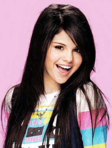 Selena Gomez Round And Round Musicapor1000