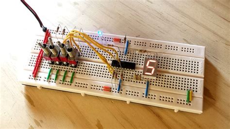 Bit Binary To Segment Hexadecimal Decoder