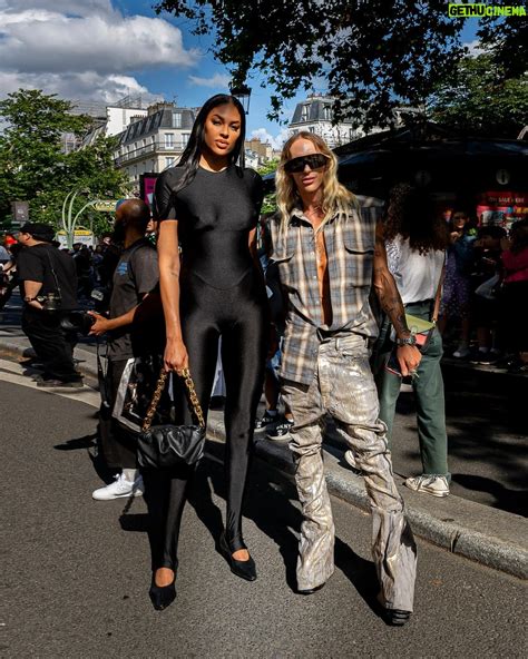 Liz Cambage Gethu Cinema