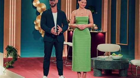 On Netflix A Very British Love Is Blind The New York Times