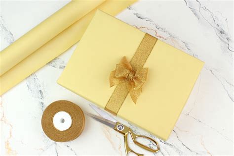 Купити Папір пакувальний Тон жовта оливка 8м 0 7м у рулоні Святоопт