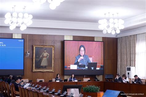 НББХ Хүүхэд хамгааллын тухай хуулийн төслийн эцсийн хэлэлцүүлгийг хийв