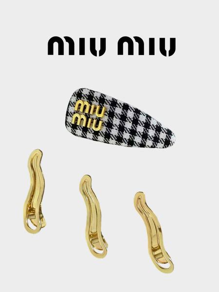 Miu Miu Комплект заколок для волос 4 шт купить на Ozon по низкой цене 1660492815