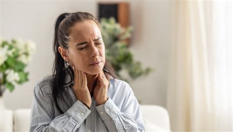 When To Worry About Thyroid Nodules Md Reveals Causes And Treatment