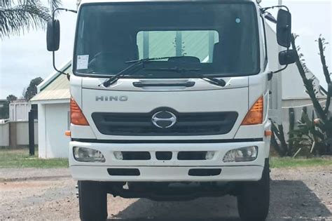 Hino Hino Double Diff Tag Axle Junk Mail