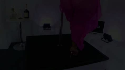 Pinky Stripping Eporner