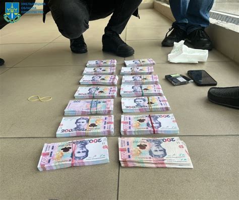 На Хмельниччині на хабарі у 265 000 гривень затримали директора підприємства у експертно