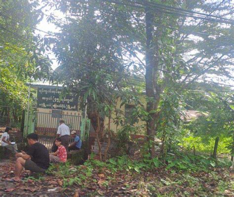 မြောက်ဒဂုံ ၄၅ ရပ်ကွက် အုပ်ချုပ်ရေးမှူးရုံး မိုင်းခွဲခံရ Bur Mizzima Com