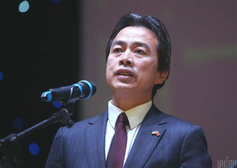 Бруд пішов до Києва Посол Китаю розкритикував заяви Болтона Збруч