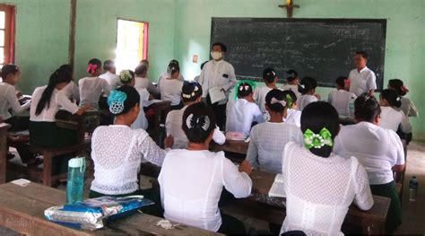 ဆိပ်ဖြူမြို့နယ် ၂၀၂၂ ၂၀၂၃ ပညာသင်နှစ် လက်ထောက်မူလတန်းပြ ဆရာ ဆရာမများအား လုပ်ငန်းခွင်အကြို ရက