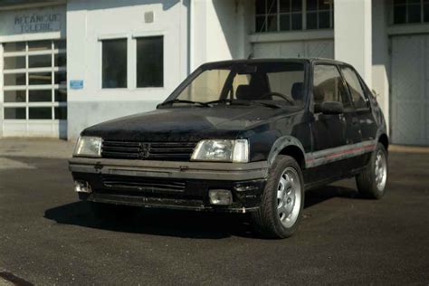 The Peugeot 205 Is Turning 40 An Alluring Sacred Number En Wheelz Me