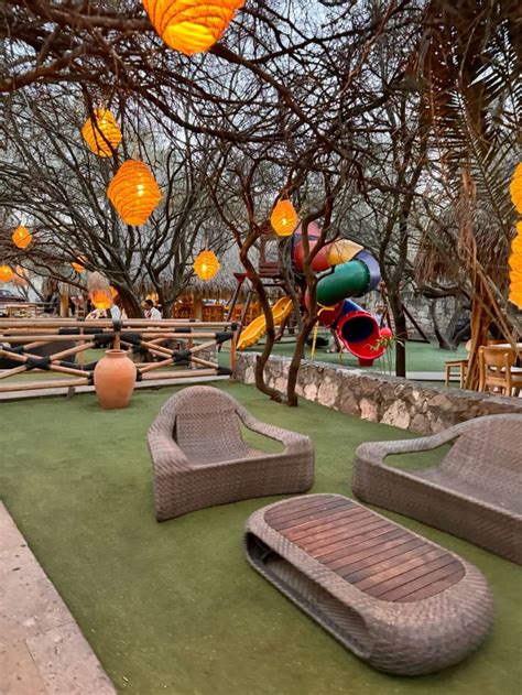 Area De Juegos Lugares Hermosos Áreas De Juego Juegos Al Aire Libre