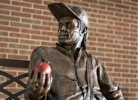 New Hampton Inn And Suites By Hilton Fort Wayne Downtown Pays Homage To Johnny Appleseed