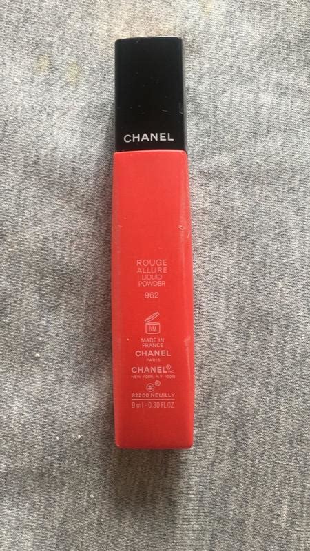 Помада — ціна 800 грн у каталозі Помада для губ Купити товари для краси