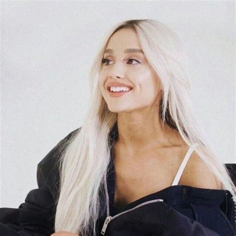 Ariana Grande Leaked Photos