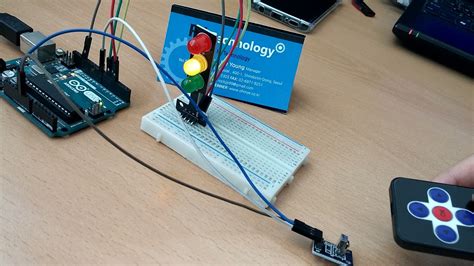 Arduino Uno 로 IR Kit 을 사용해서 색 신호등 모듈 제어해 보기 YouTube