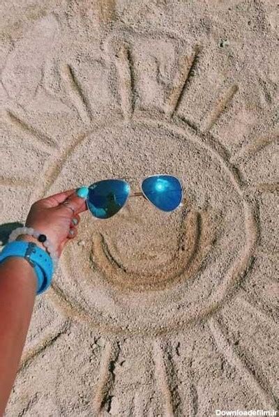 عکس دختر عینکی فانتزی بدون متن