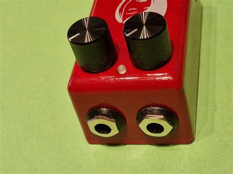 Red Witch Seven Sisters Ruby Fuzz Effects Pedals