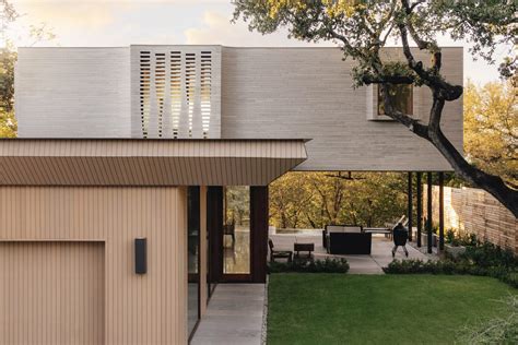 Michael Hsu Rounds The Corners Of Limestone Austin Residence