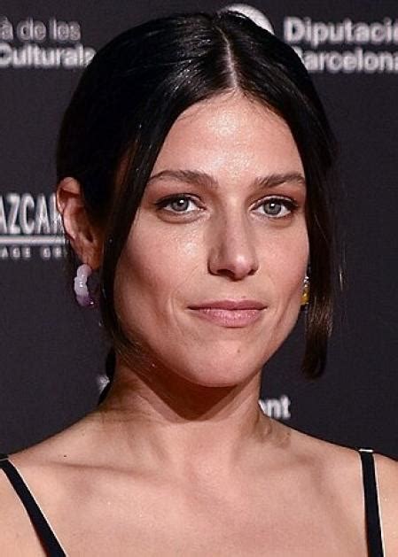 A Mi Sobrina Por La Vanguardia