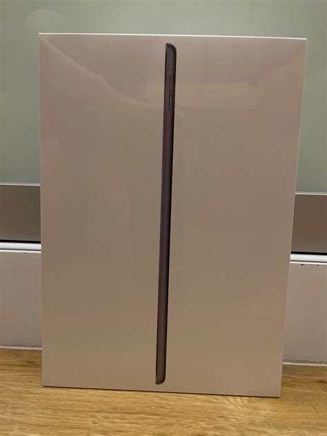 Ipad Th Gen Wi Fi Gb Mobile Phones Gadgets Tablets Ipad On Carousell