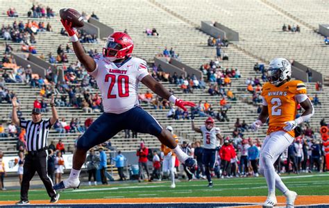 Liberty Rb Quinton Cooley Nfl Draft Projection Height Weight Stats And Profile Hero Sports