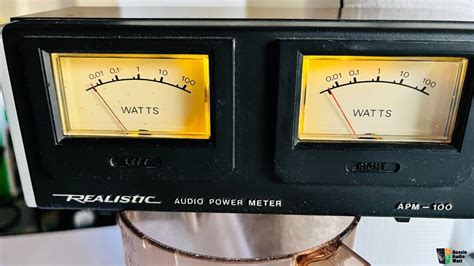 Realistic Apm 100 Audio Power Output Meter With Backlit Vu Meters Photo