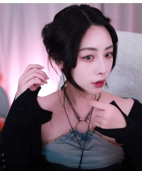 더 글로리 이사라 닮았단 이야기 들었다는 네린님  치지직 에펨코리아