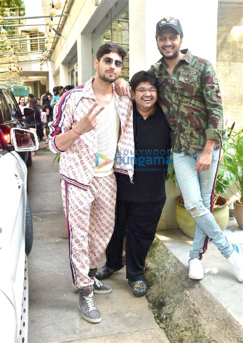 Photos Cast Of Marjavaan Snapped During The Screening At Sunny Super Sound Sidharth Malhotra